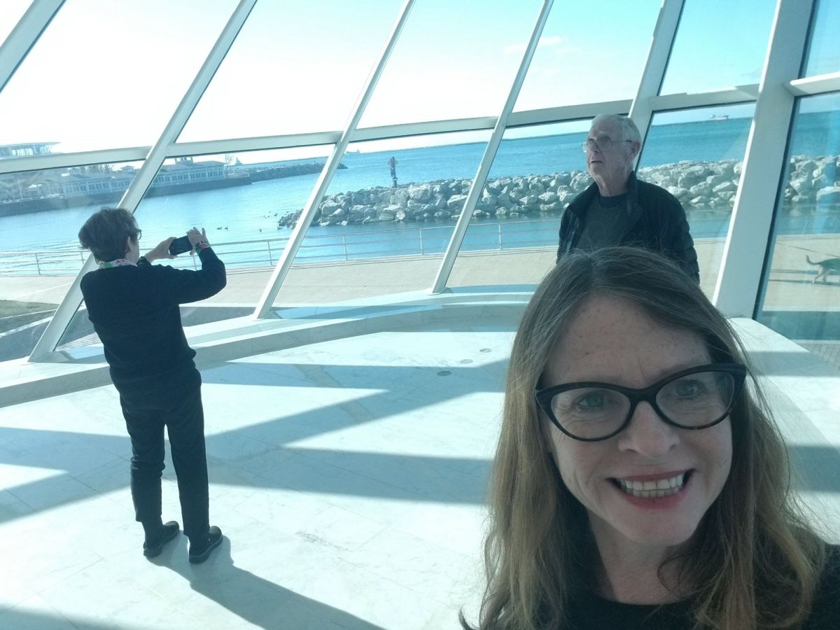 Mostly MN goes to the Milwaukee Art Museum for Tony Oursler and Robert ...